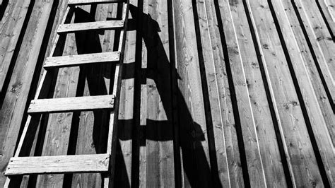 The Evolution Of The Ladder From Wooden Rungs To High Tech Alloys