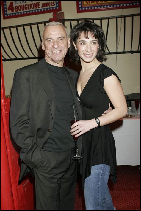 Photo Michel Fugain Avec Sa Fille Marie à Paris En 2005 Purepeople