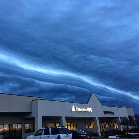 Apocalyptic Shelf Clouds Freak Out Indianapolis In Indiana And