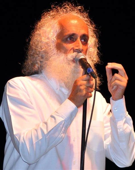 Suavi Ve Sevilen Şarkıları Kizlarsoruyor