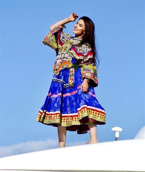 Pin De Baktash Abdullah En Afghan Dress