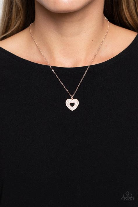 Paparazzi Romantic Retreat Rose Gold Necklace Carasshop