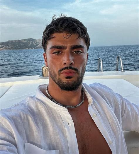Pin By Aaa On Boo In 2023 Male Model Face Handsome Italian Men