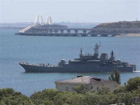 Russian Warship Fires Warning Shots At Cargo Ship The Examiner