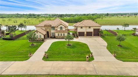 Lakes Of Bay Area Dickinson Tx Real Estate And Homes For Sale Realtor