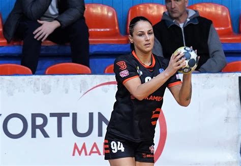 Sara Garović U Borusiji Iz Dortmunda Balkan