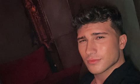 Γιάννης Ξανθόπουλος Ο γνωστός τραγουδιστής ενεπλάκη σε τροχαίο δυστύχημα Νεκρός ένας 19χρονος