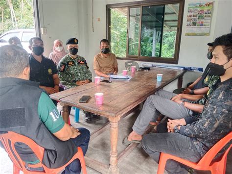 ผอ ส่วนป้องกันฯ สจป ที่ ๑๓ สาขานราธิวาส ตรวจเยี่ยมหน่วยฯ ยล ๑ กาบัง และร่วมตรวจสอบพื้นที่ราษฏร