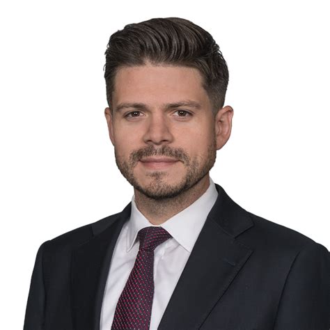 Christopher J Doucet Avocat En Financement Dentreprise Fusions Et Acquisitions Et Valeurs