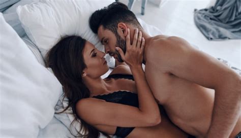 Eye Contact During Sex The Science 18 Intimate Ways To Feel Less Awkward