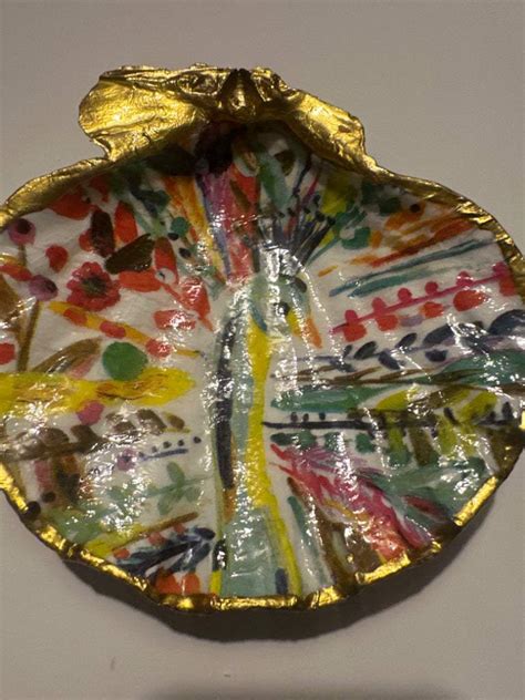 Peacock Jumbo Shell Dish
