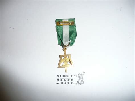 Scouters Key Award Medal Tenderfoot Design