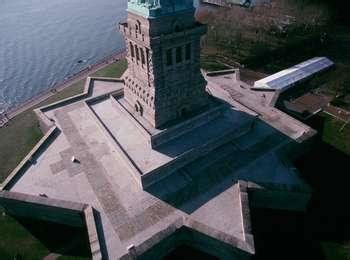 Statue Of Liberty Star Fort Fort Wood Statue Kfpt