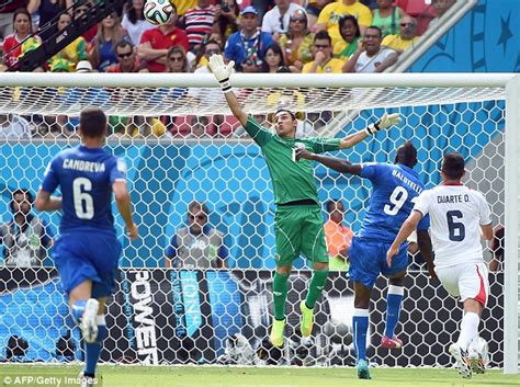 Italy 0 1 Costa Rica World Cup Match Report Bryan Ruiz Scores Goal