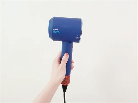 잇it써보니 다이슨 슈퍼소닉 뉴럴 헤어드라이어 자동 온도조절로 두피 보호스타일링도 빠르게 소비자가 만드는 신문
