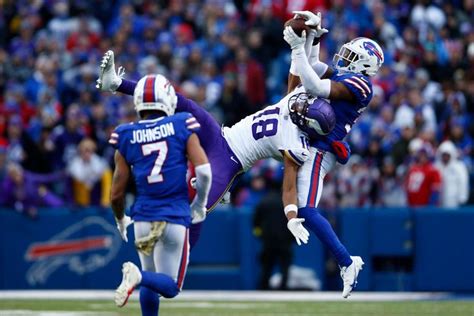 Could We See A Non Quarterback Win Nfl Mvp This Year