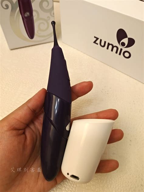 60 秒內達到高潮的神來一筆 Zumio 陰蒂 C 點 震動棒 最優質的情趣用品代理商 Safariship 任性生活任性選擇