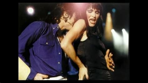 Michael Jacksontom Jones Sex Bomb — Видео от Michael Jackson