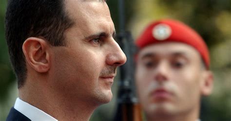 Bašar Al Asad Bashar Al Assad U Rusiji Odobren Mu Azil Sa članovima