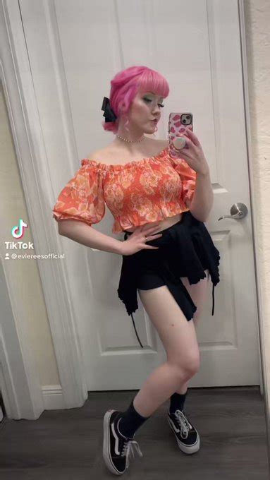 Tw Pornstars Evie Rees 💕 Pictures And Videos From Twitter