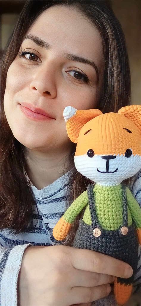 „თითოეული სათამაშო ჩემთვის განსაკუთრებული და ძვირფასია“ თვითნასწავლი ხელოვანი მეუღლის