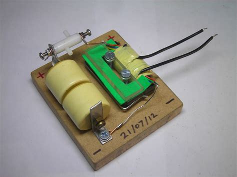 Series Hv Trigger Circuit
