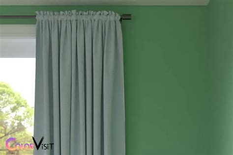 What Color Curtain Goes With Mint Green Walls