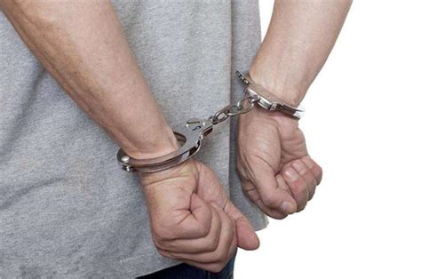 套路貸團伙年關鬧事，結局很悲劇！民警：年底不安分，蹭牢飯吃？ 每日頭條