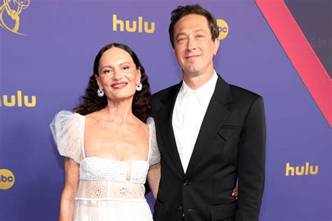 Who Is Ebon Moss Bachrachs Wife All About Yelena Yemchuk