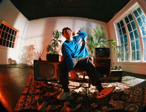 Alexxander Hace Un Llamado A Vivir Diferente Revista Generación Nueva