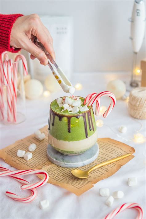 Candy Cane Matcha Latte Niko Neko Matcha