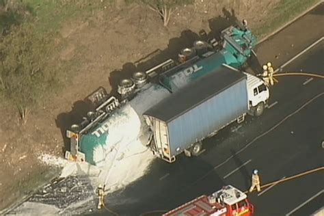 Calder Freeway Crash One Dead After Petrol Tanker Rolls Fuel Spilt