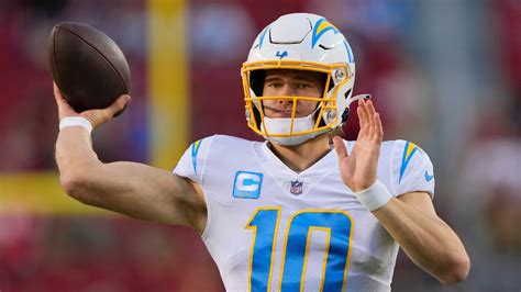 Chiefs Vs Chargers Prizepicks Plays Picks For Justin Herbert Austin