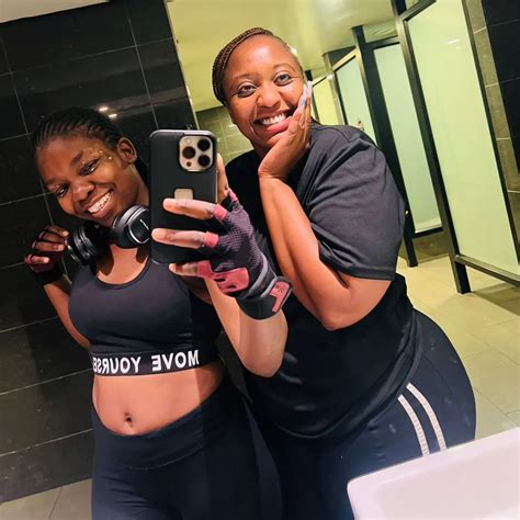 Stephie Vanwyk Sunflowersteff • Instagram Photos And Videos