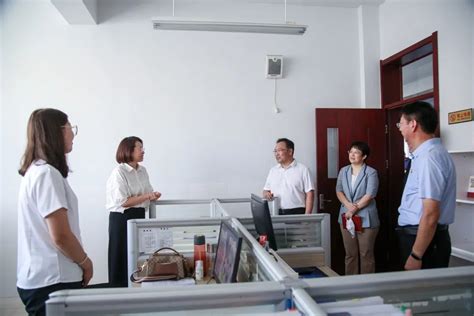 市领导开展教师节走访慰问活动澎湃号·政务澎湃新闻 The Paper