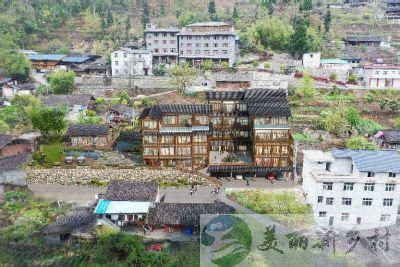 四川省 甘孜州 泸定县 磨西镇 民宿出租泸定县农村房屋出租 泸定县美丽新乡村