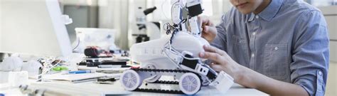 Học Lập Trình Robot Linkedin