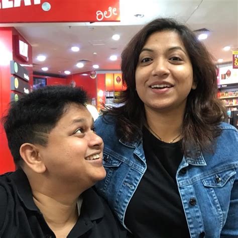 Roving Couple YouTube