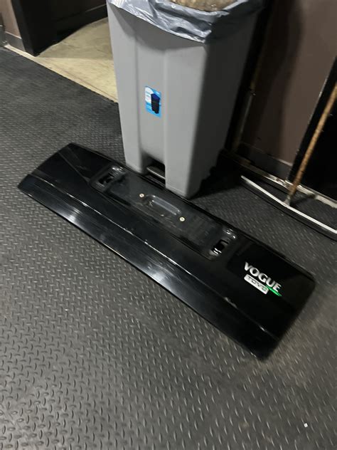 Крышка багажника — Land Rover Range Rover 3g 3 6 л 2010 года кузовной ремонт Drive2