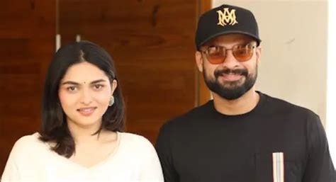 Pallichattambi పళ్లిచట్టంబి ఫ్యామిలీ అంతా కలిసి చూసే ఒక బ్యూటిఫుల్