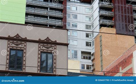 Fachadas De Edificios De Viviendas En Melbourne Australia Imagen De Archivo Imagen De Pared