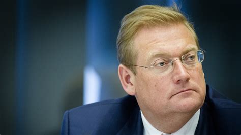 Van Der Steur Komt Later Met Brief Over Fotos Van Der Graaf Nos