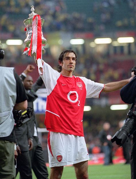Robert Pires On Style Goalscoring And Teamwork Feature News
