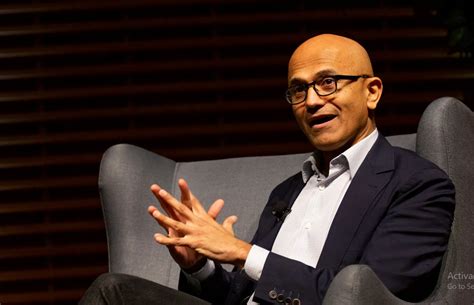 Cara Satya Nadella Membuat Microsoft Bangkit Dari Stagnasi Konsultan