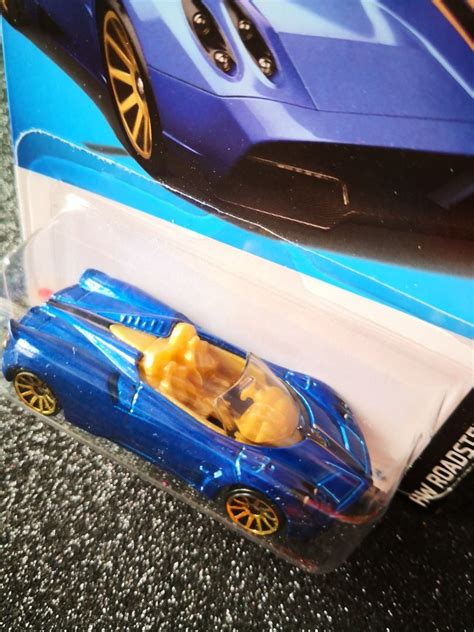 Hot Wheels 17 Pagani Huayra Roadster Blue Hobbies Toys Toys