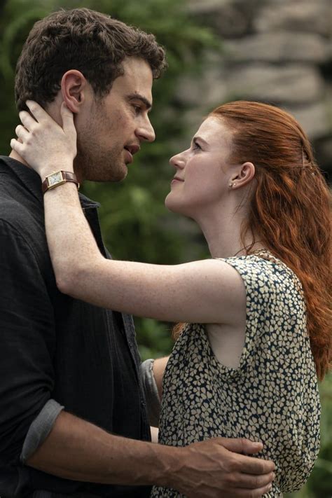 A Naked Theo James Leaps Through Time In The Time Traveler S Wife