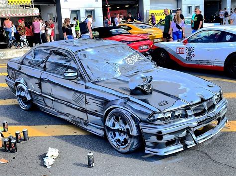 Pin By Vital Meleshko On урбан Car Paint Jobs Cool Cars Car Painting