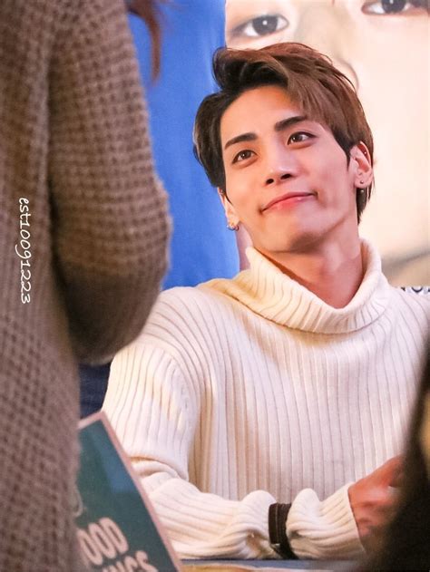 JONGHYUN HD PICS on Twitter 161009 종현 샤이니 JONGHYUN SHINee
