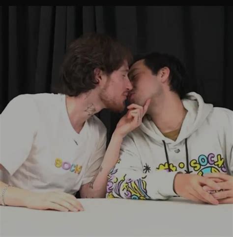 Why Did Socksfor1 And Tuxy Kiss Wrong Answers Only R