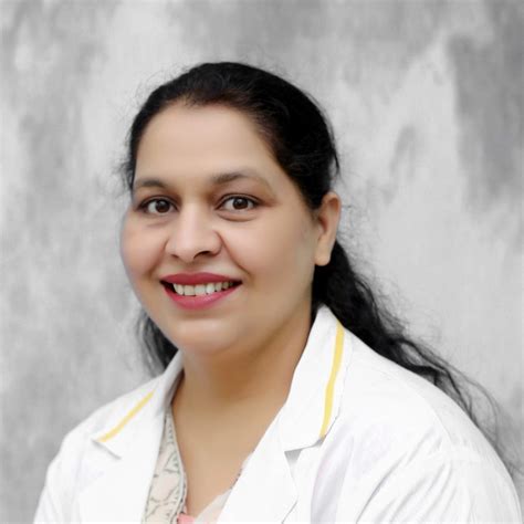 Dr Saima Jabeen Assistant Professor Of Obs Andgynae Shalamar Medical